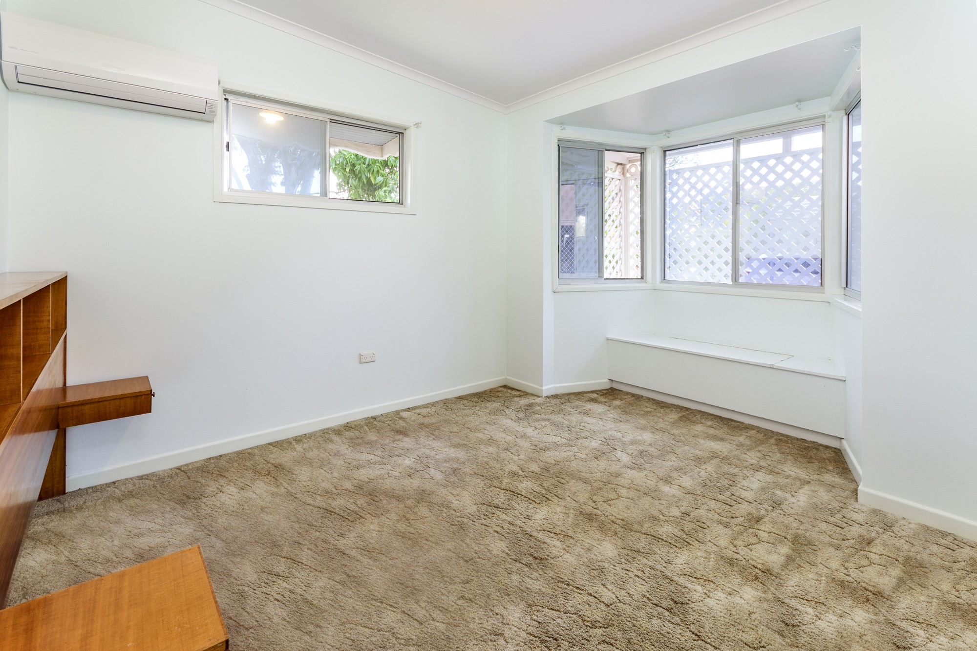 Great Location in Beachmere. – Gloria Day Real Estate