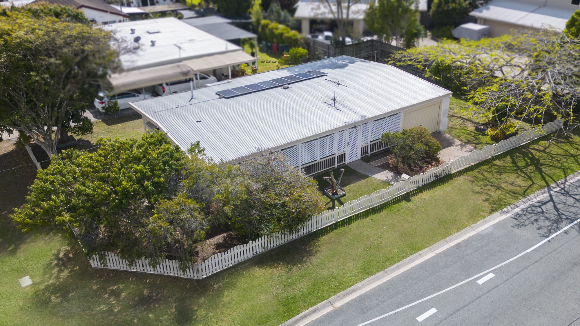 Great Location in Beachmere. – Gloria Day Real Estate