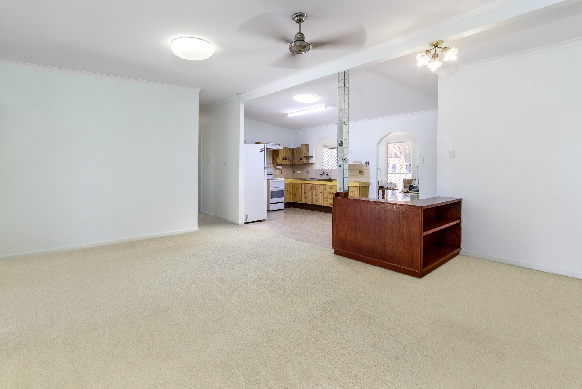 Great Location in Beachmere. – Gloria Day Real Estate